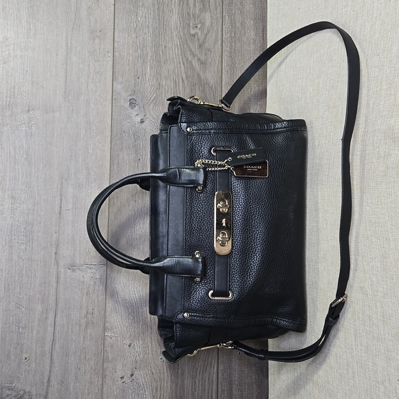Coach | Bags | Coach Swagger Black Pebble Leather Satchel Crossbody ...